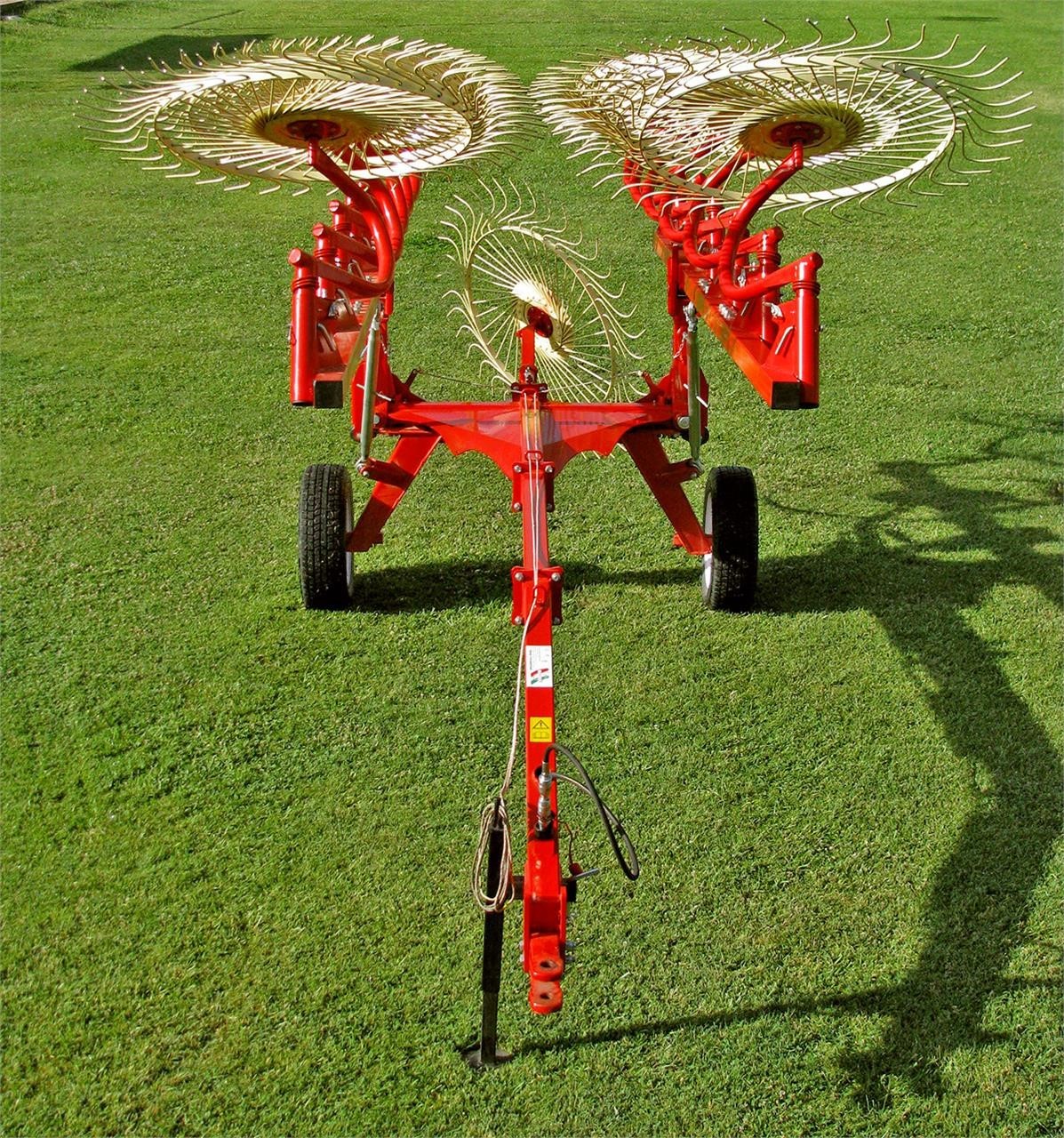 2025 Farm King rb12 Rake - $8,839 | Machinery Pete