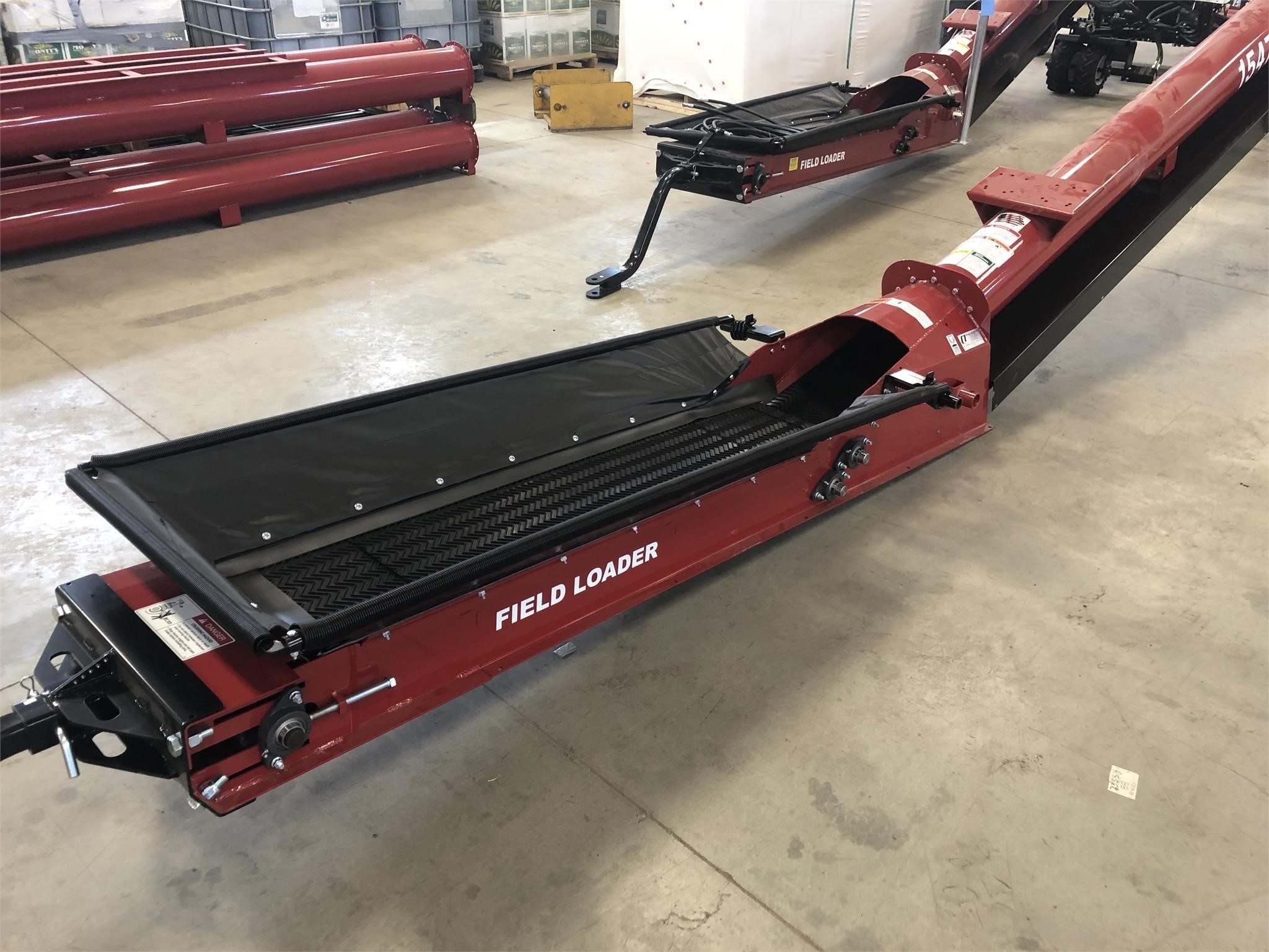 2025 Universal 1547 FIELD LOADER SELF-PROPELLED GAS SD Augers and ...