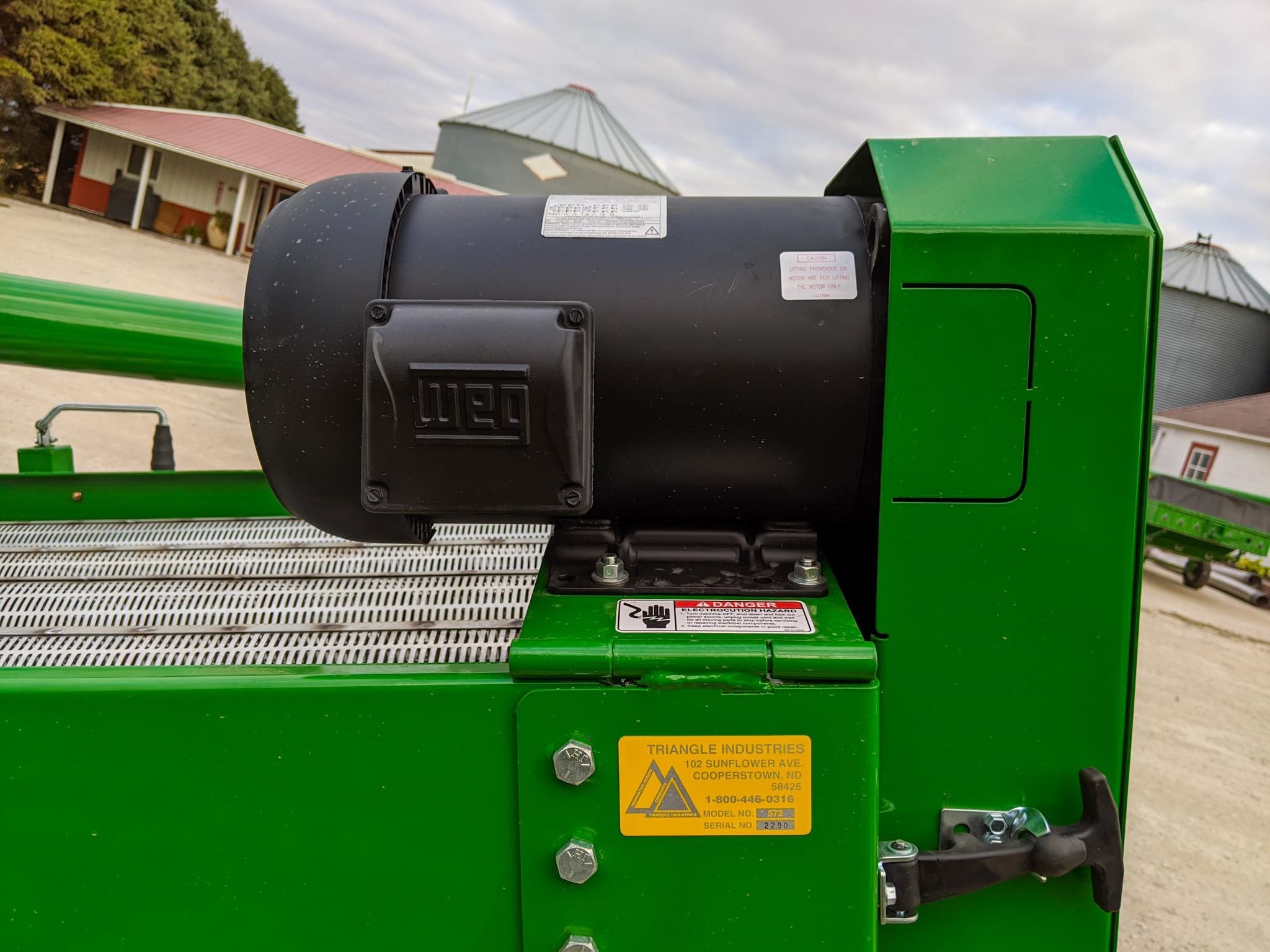 2025 Kwik Kleen 572 Grain Cleaner - $12,226 | Machinery Pete