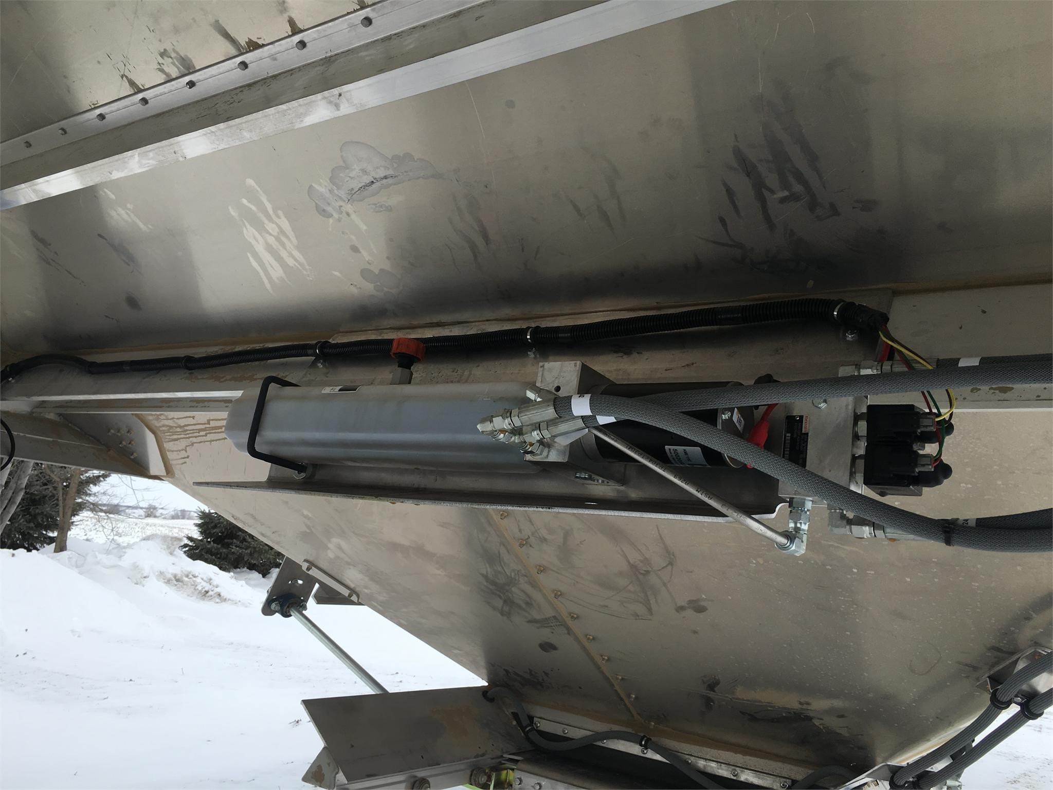 2023 Timpte Easy Flow Trap Grain Trailer - $3,000 | Machinery Pete