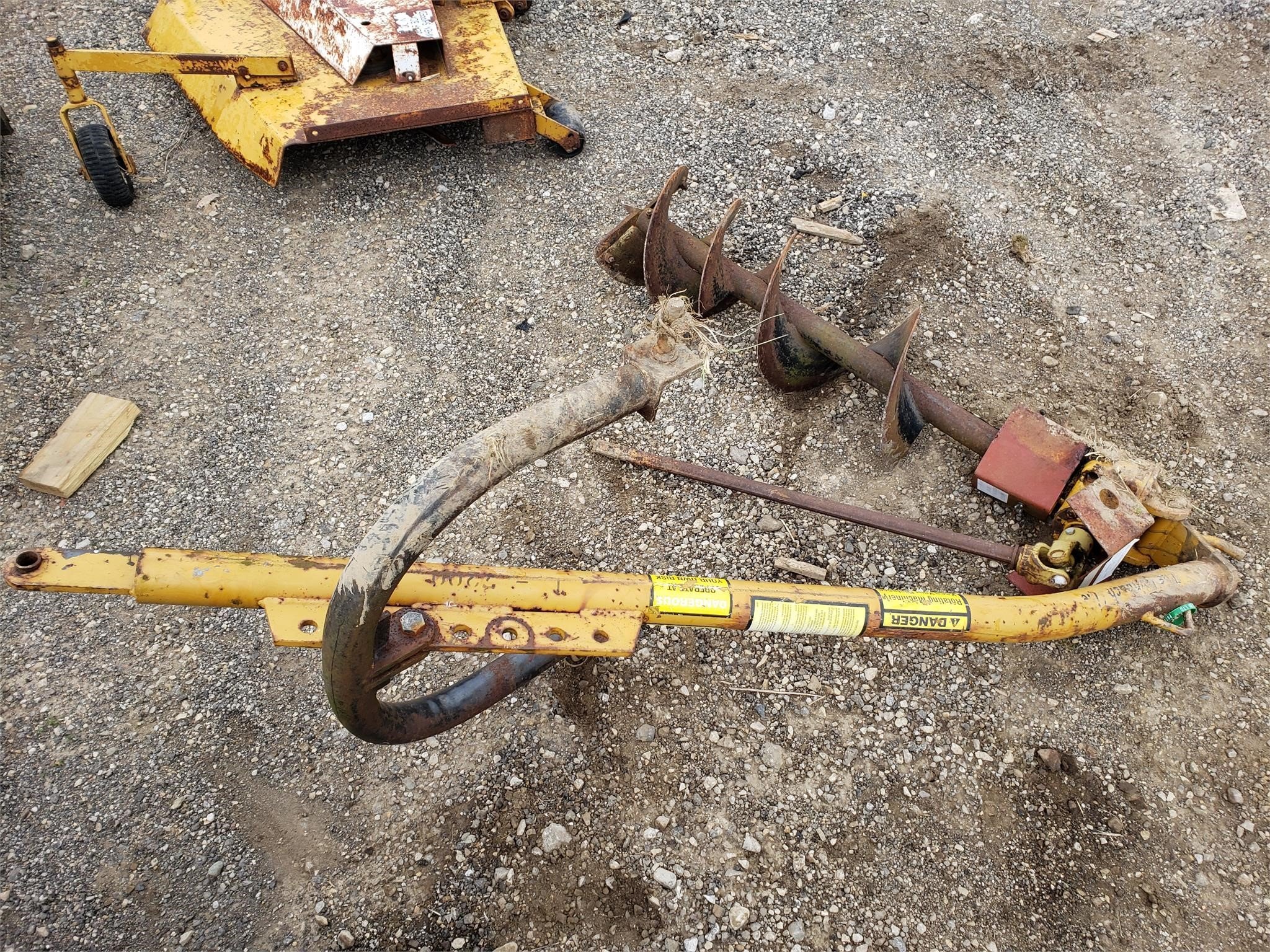 Leinbach Hackett EA AUGER Post Hole Digger - $575 | Machinery Pete