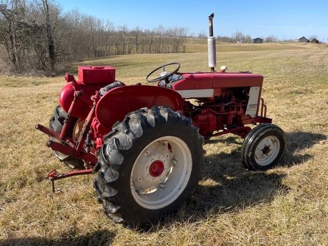 1964 International 404 Tractor - $5,000 | Machinery Pete