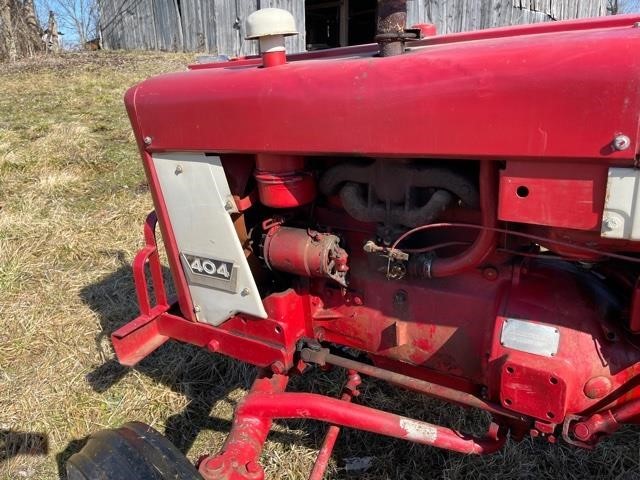 1964 International 404 Tractor - $5,000 | Machinery Pete