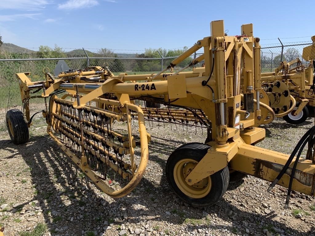 2000 Vermeer R24A Rake - $9,500 | Machinery Pete
