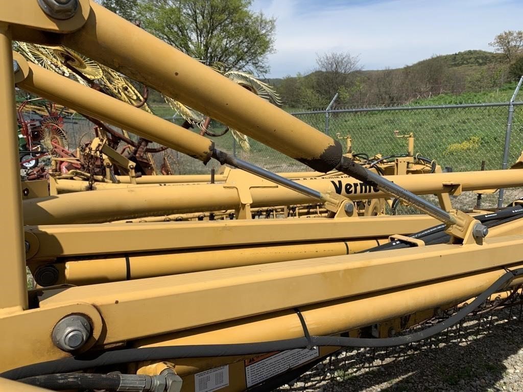 2000 Vermeer R24A Rake - $9,500 | Machinery Pete