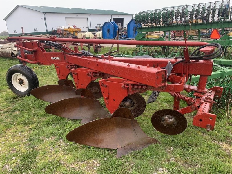 Used White Plows for Sale - 28 Listings | Machinery Pete
