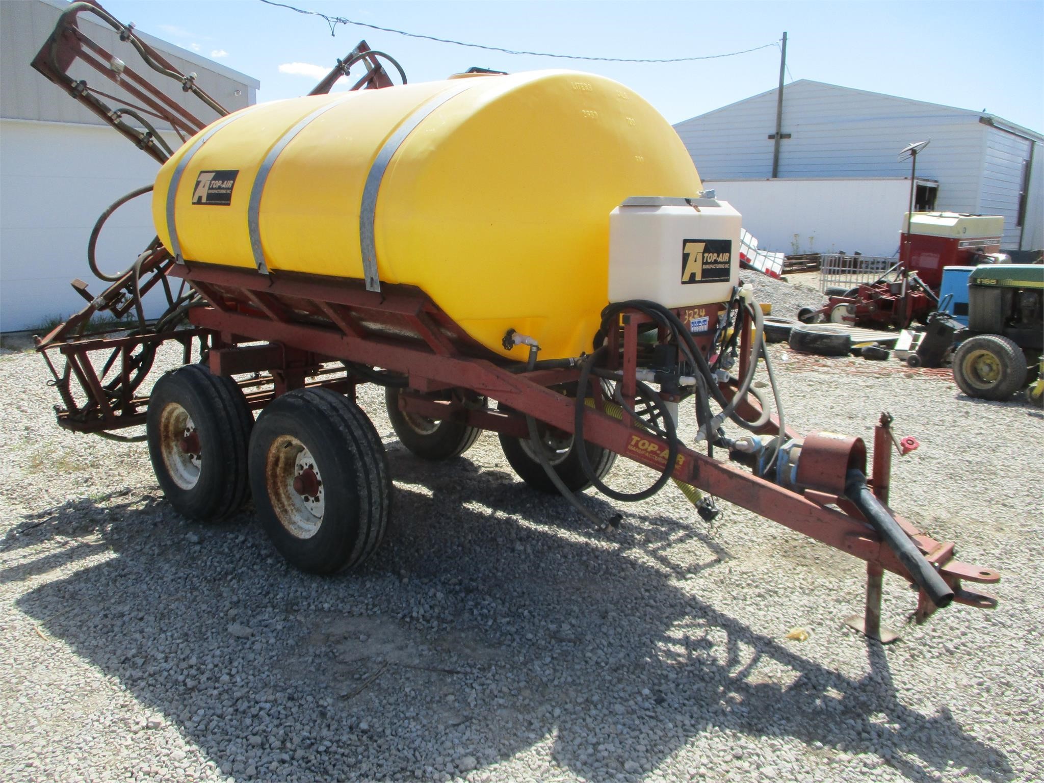 Top Air 700 Pull-Type Sprayer - $2,750 | Machinery Pete