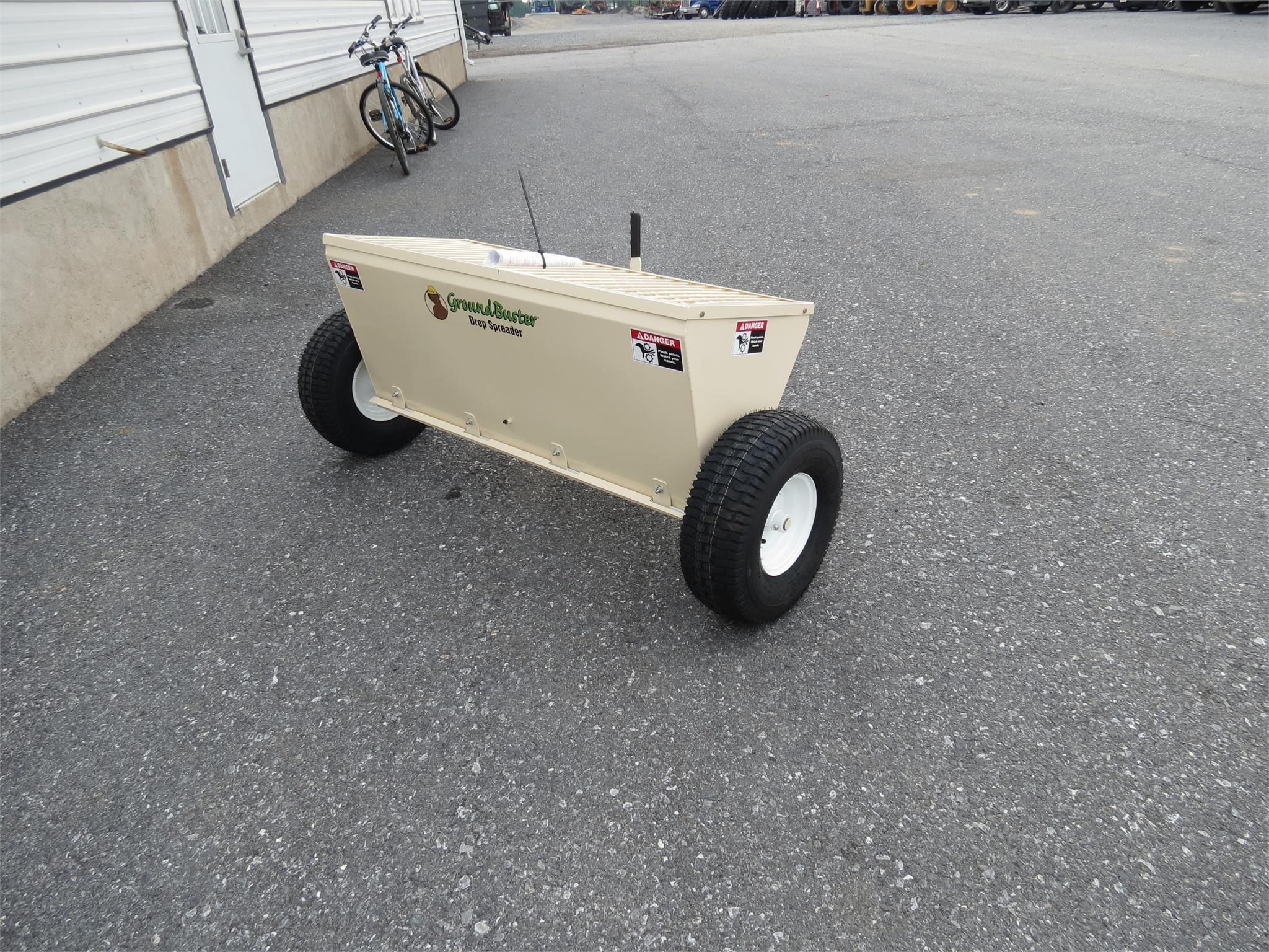2025 GROUNDBUSTER 4000 Pull-Type Fertilizer Spreader - $2,395 ...