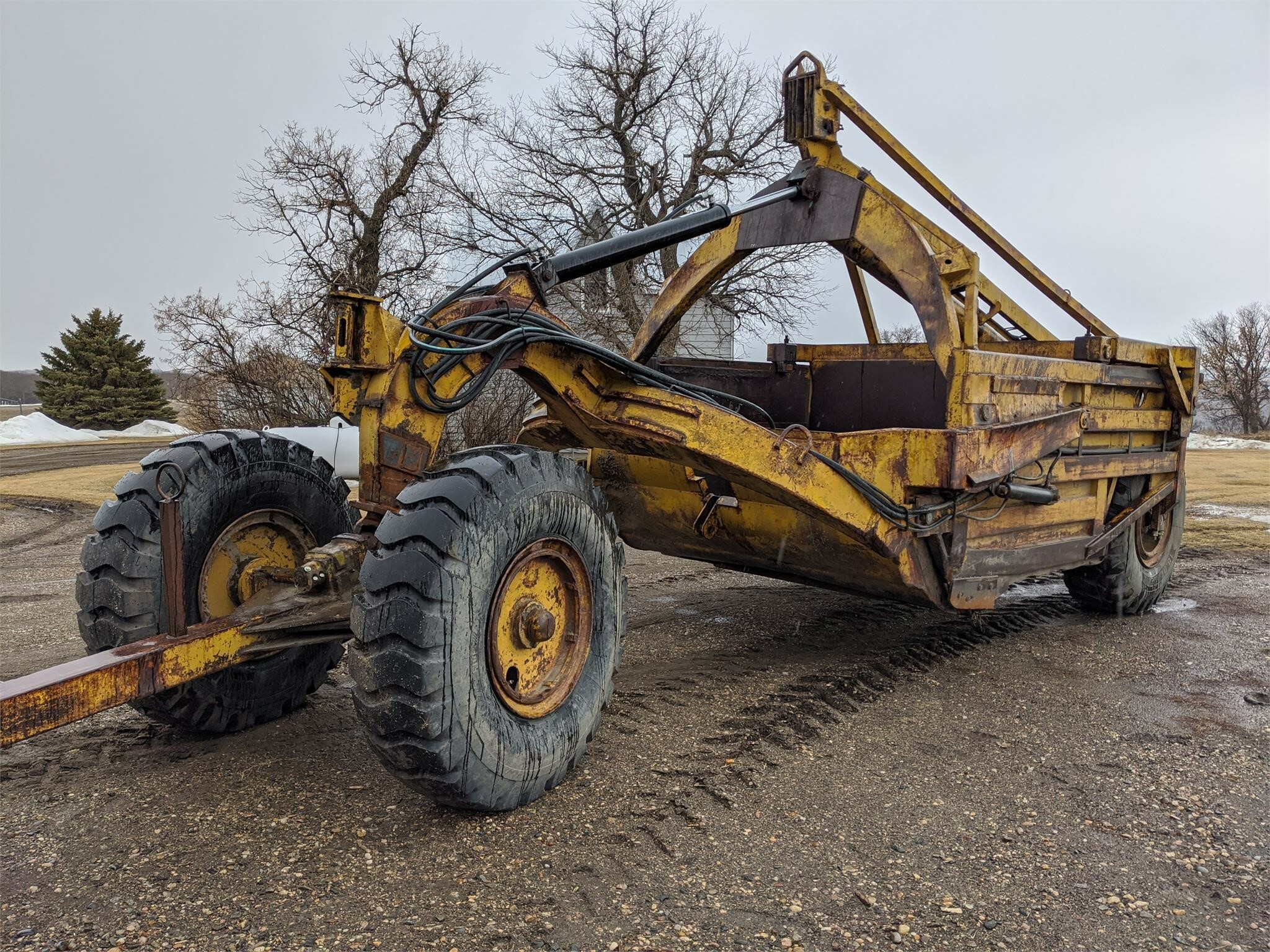 Carry All LP Scraper - $22,500 | Machinery Pete