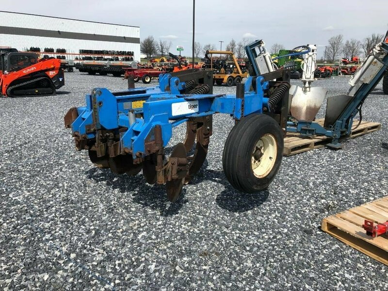 Used V Rippers for Sale | Machinery Pete