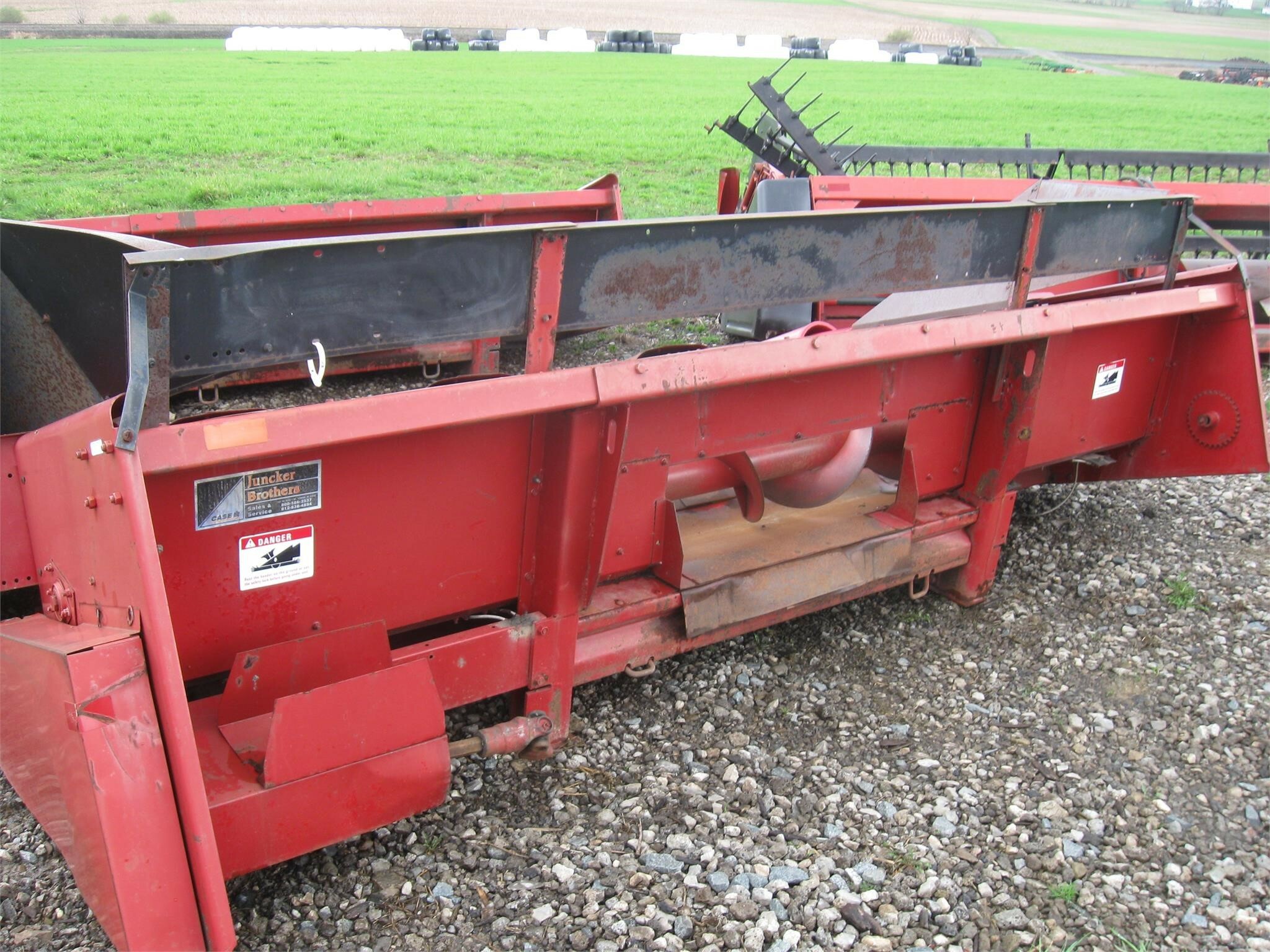 1987-case-ih-1044-corn-head-3-650-machinery-pete