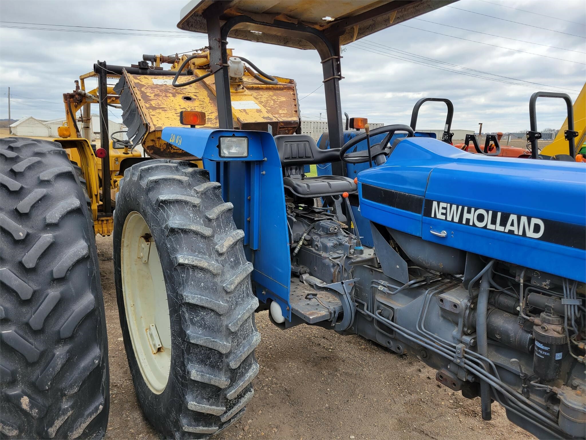 2000 New Holland 5610S Tractor - $15,000 | Machinery Pete
