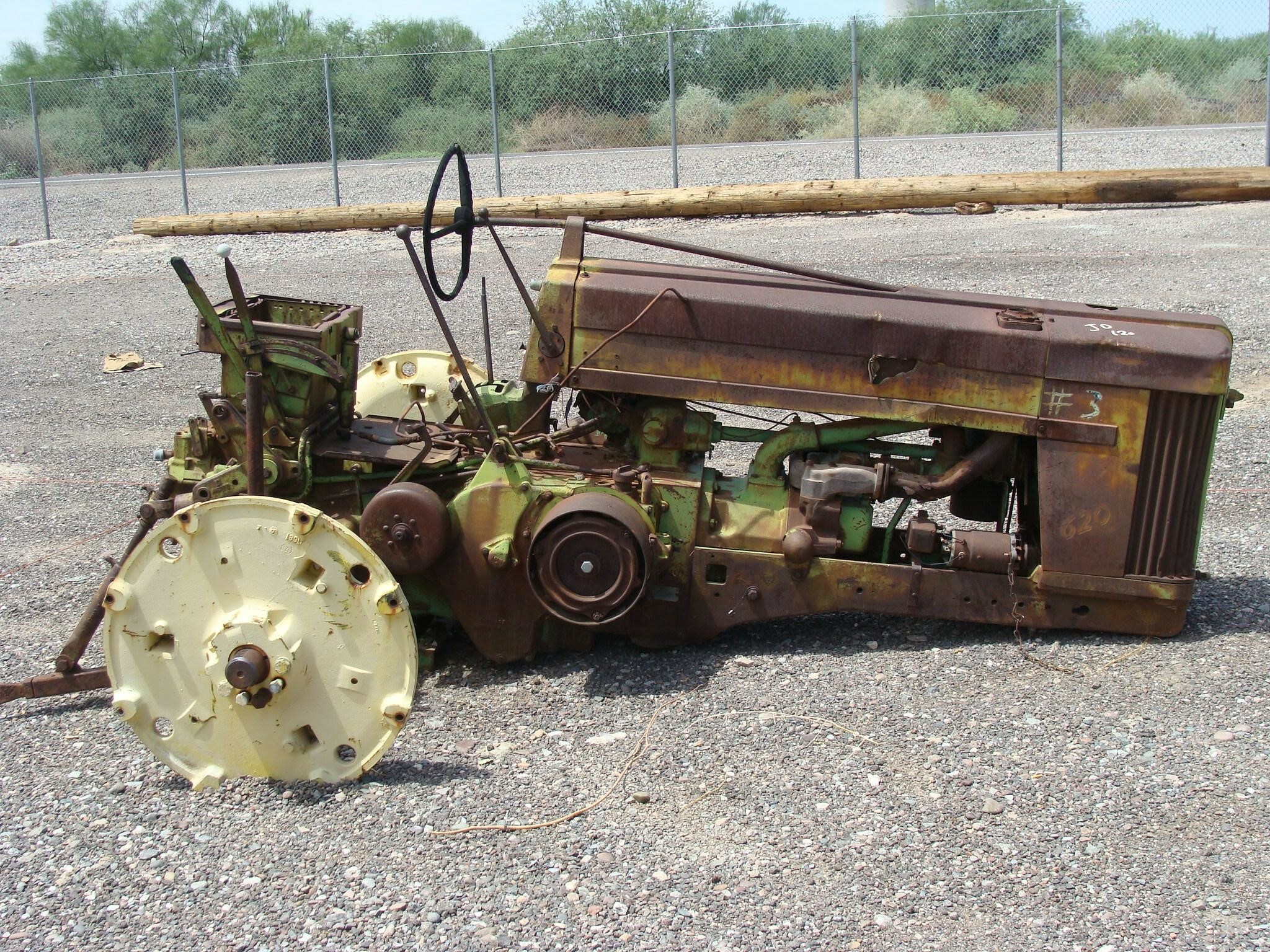 John Deere 620 Front End Loader - $Call | Machinery Pete