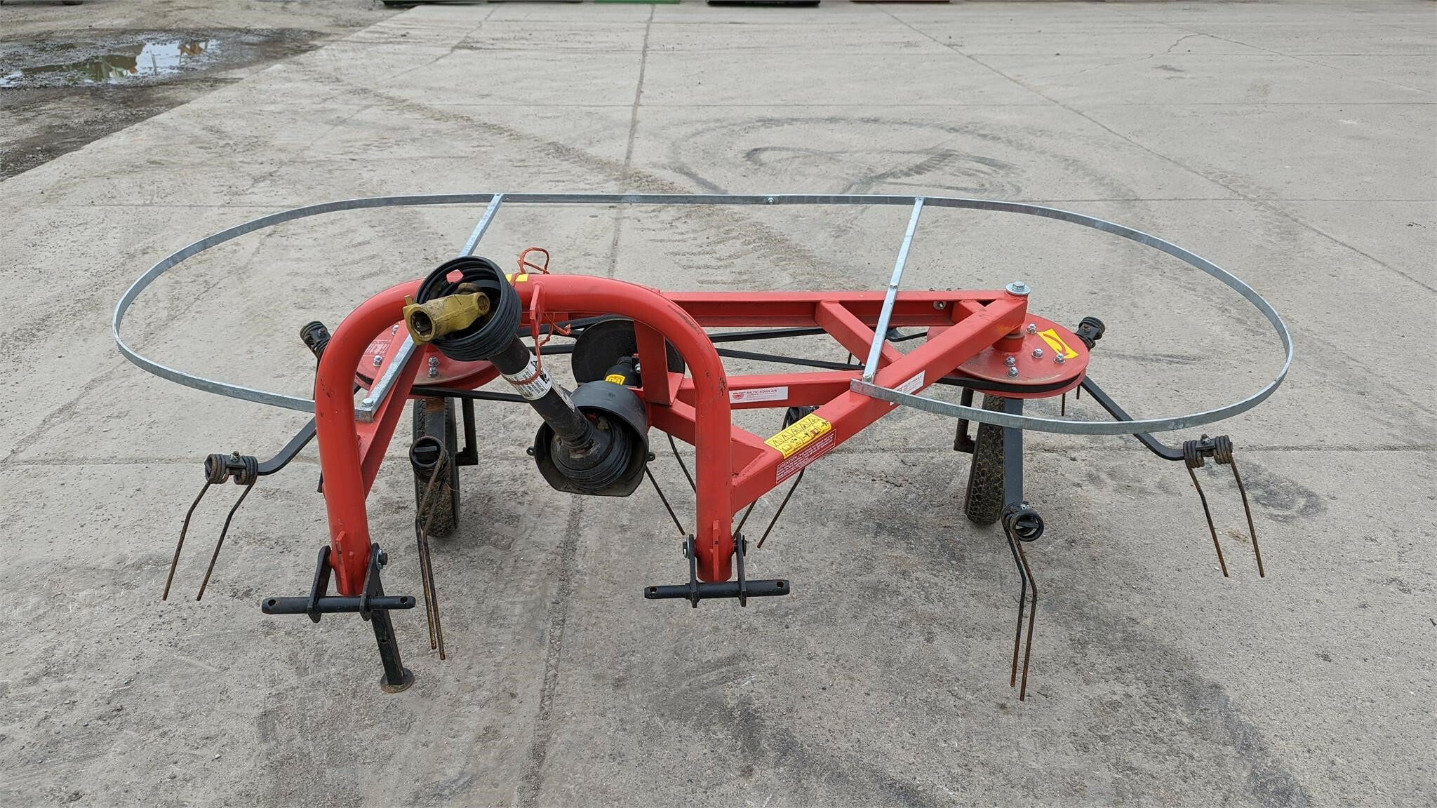 Baltic Hay Tedder Tedder - $1,850 | Machinery Pete