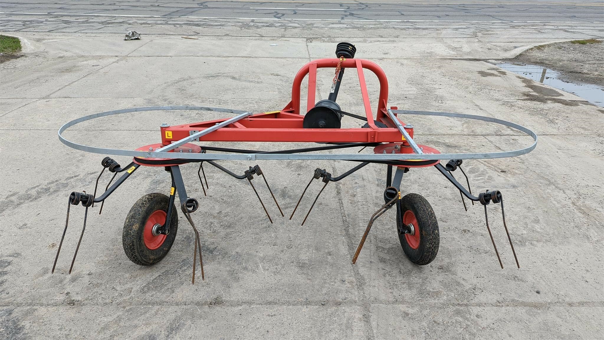 Baltic Hay Tedder Tedder - $1,850 | Machinery Pete