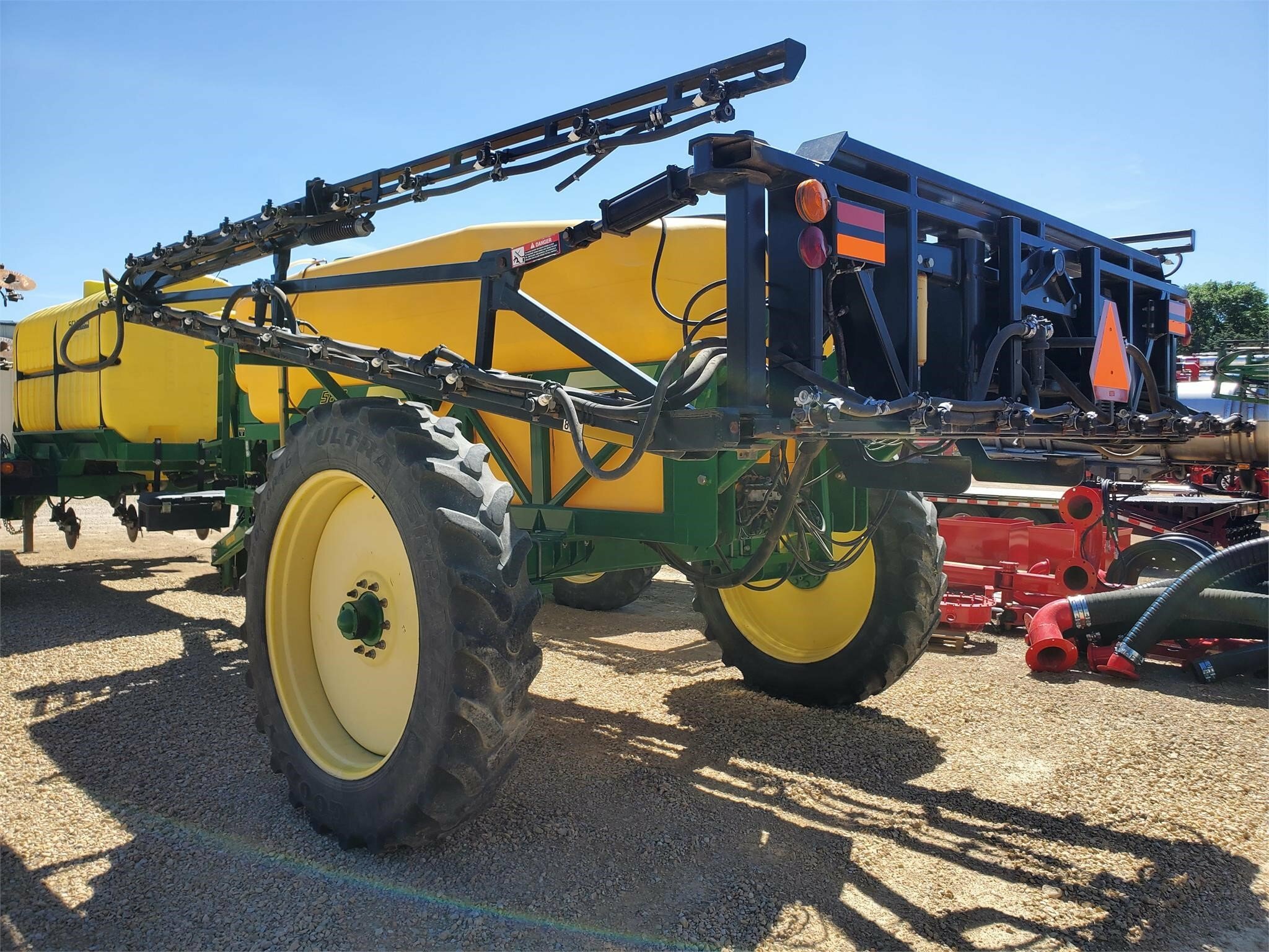 Redball 580 Pull-Type Sprayer - $Call | Machinery Pete