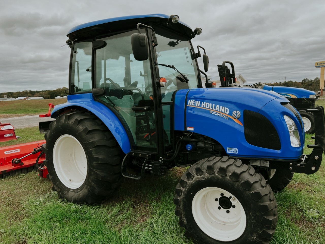 New Holland BOOMER 55 Tractor Call Machinery Pete