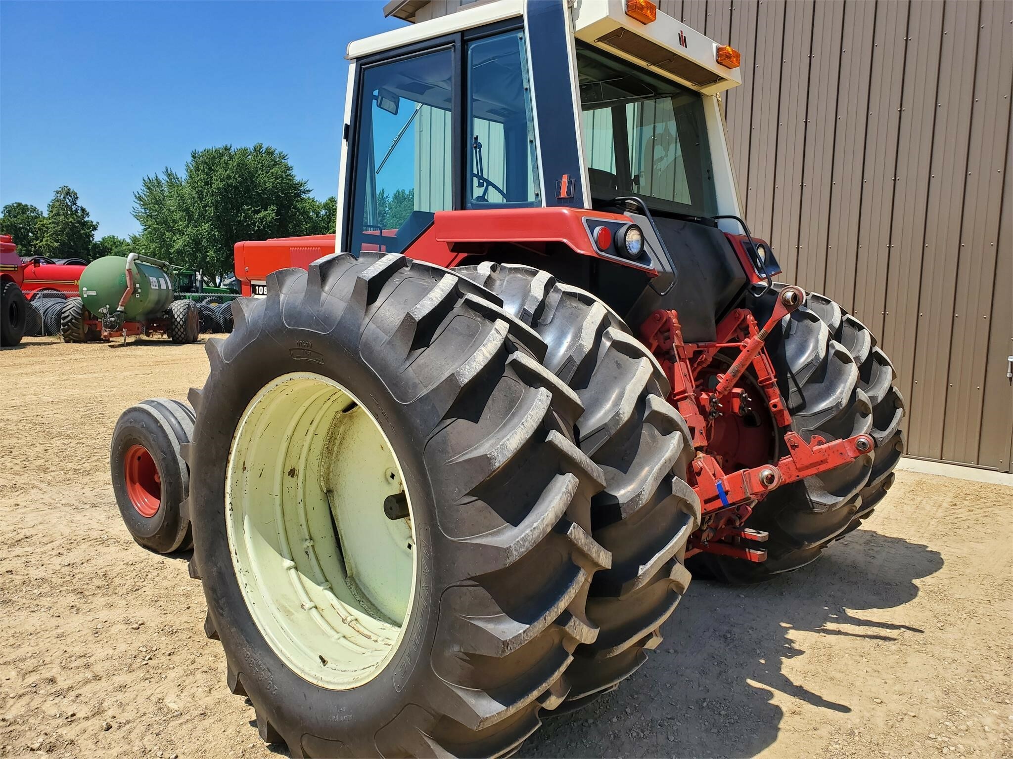 International Harvester 1086 Tractor - $60,000 | Machinery Pete