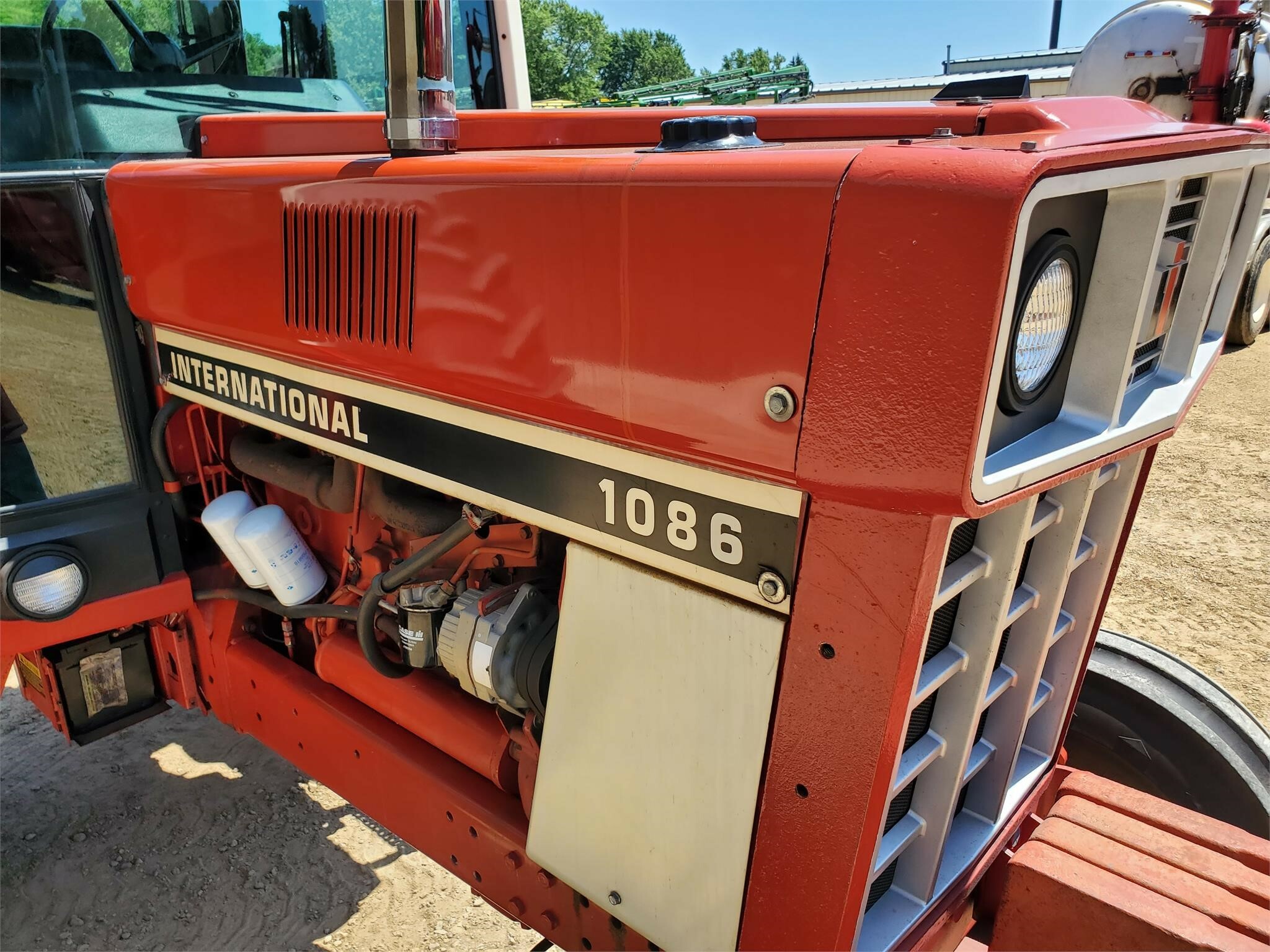 International Harvester 1086 Tractor - $60,000 | Machinery Pete
