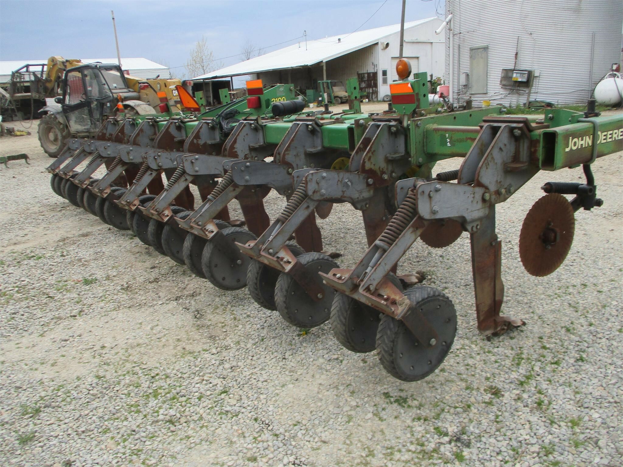 John Deere 2100 In-Line Ripper - $Call | Machinery Pete