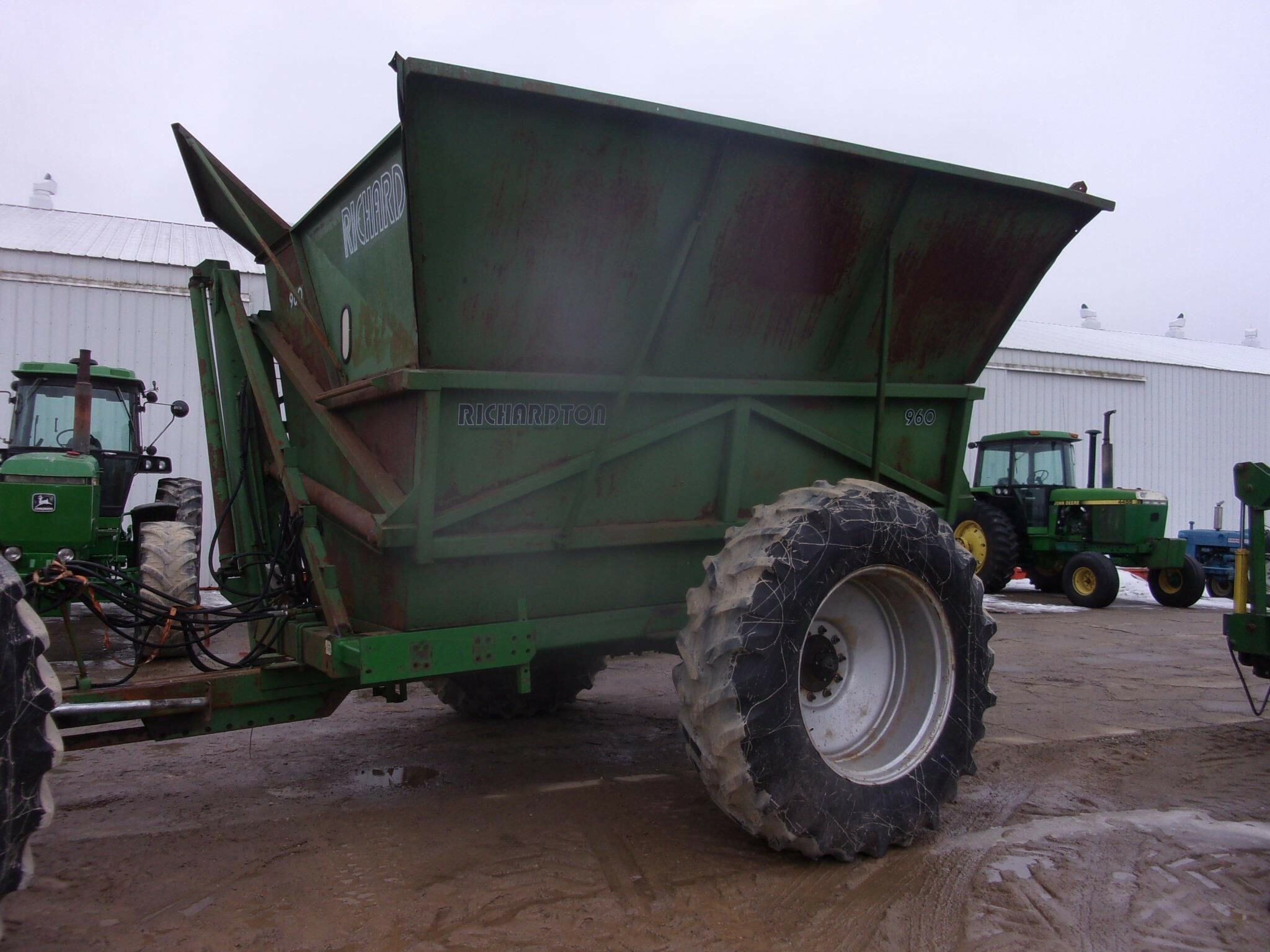 Richardton 960F Dump Trucks/Trailer - $Call | Machinery Pete