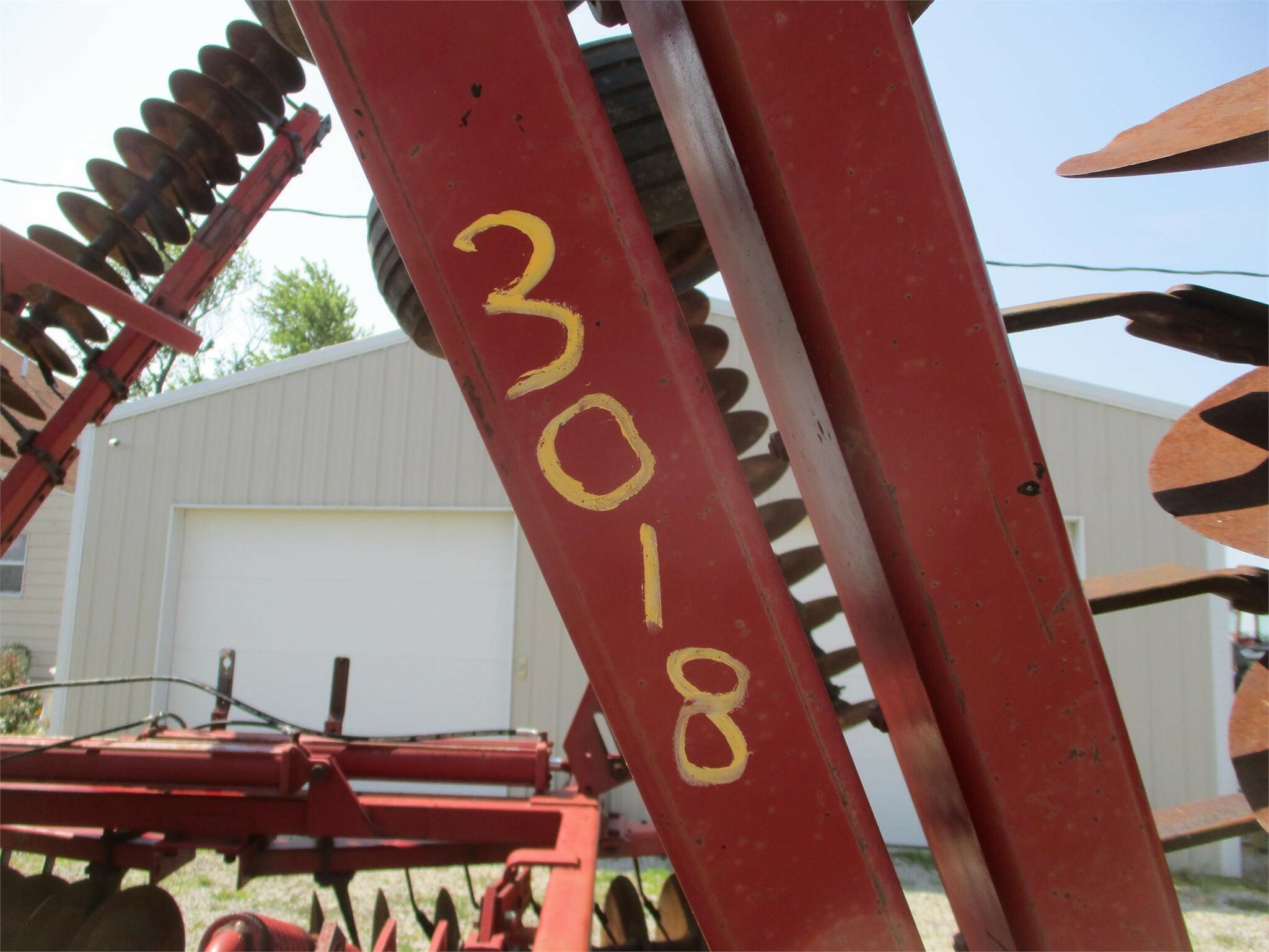 Case IH 3950 Disk - $13,000 | Machinery Pete
