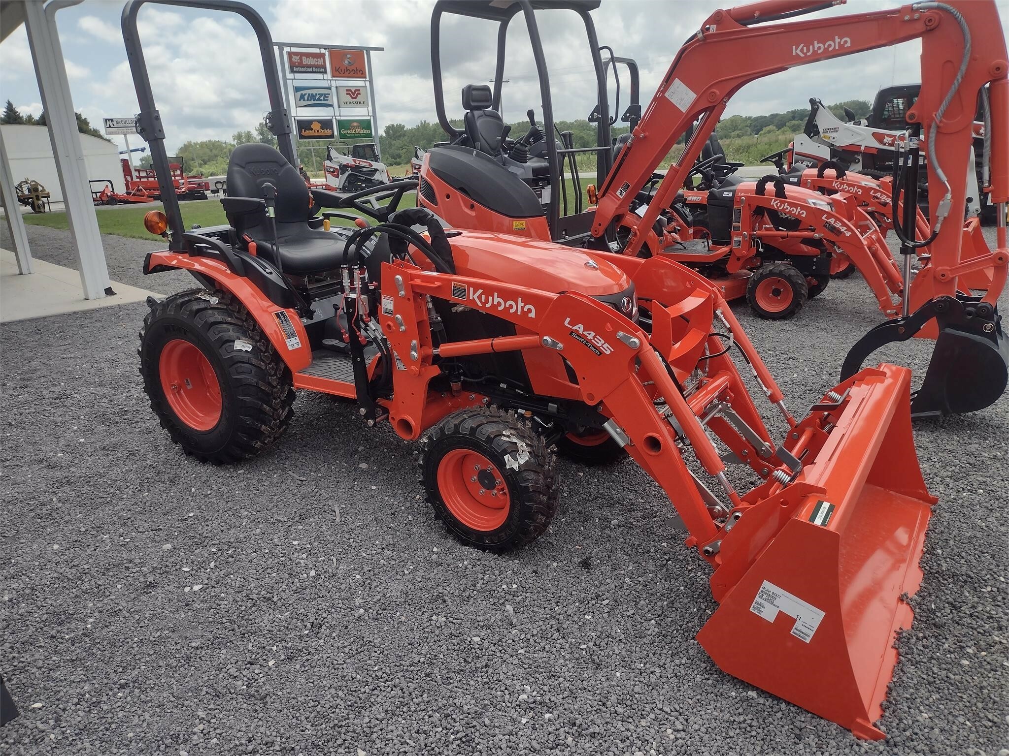 2022 Kubota B2301HSD Tractor - $Call | Machinery Pete