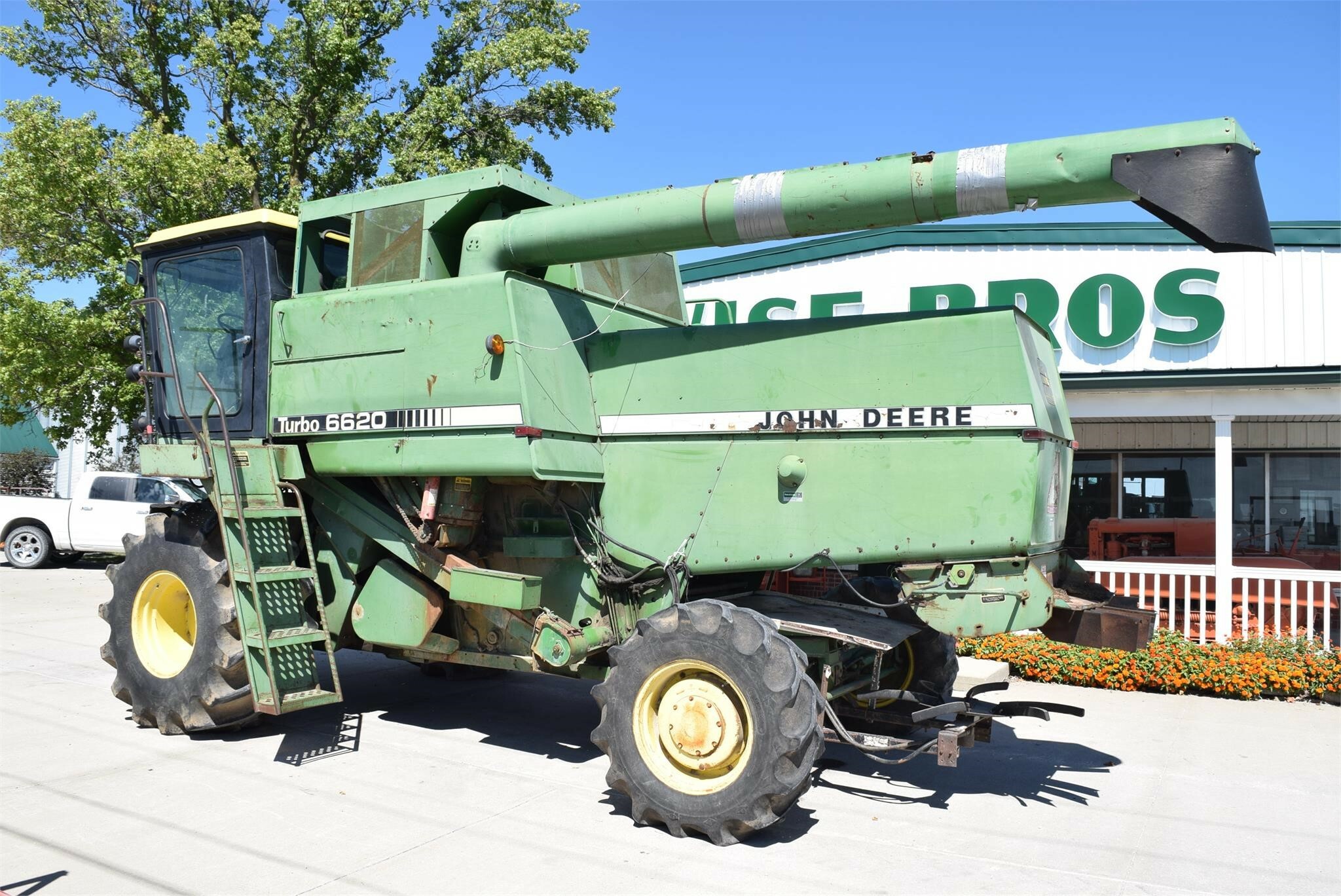 1979 John Deere 6620 Combine - $4,950 | Machinery Pete