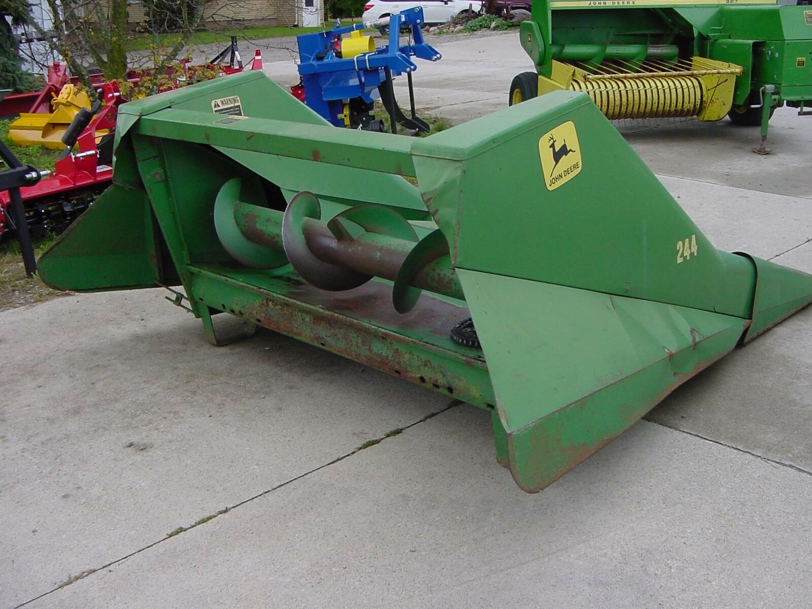 John Deere 244 Corn Head - $2,200 | Machinery Pete