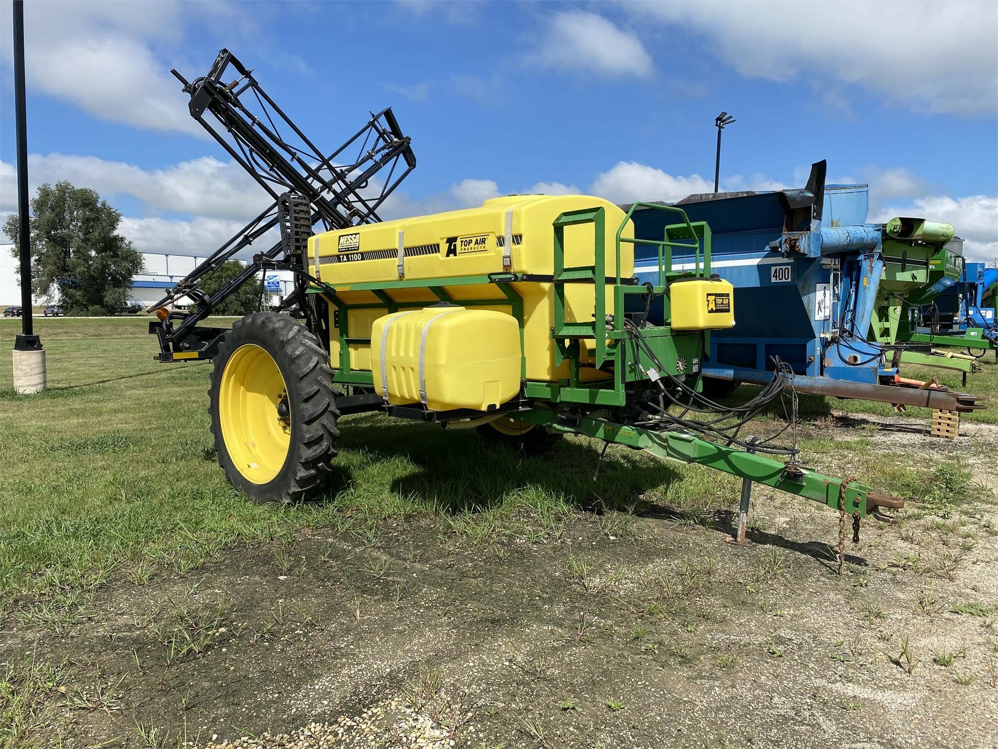 2009 Top Air TA1100 Pull-Type Sprayer - $9,800 | Machinery Pete
