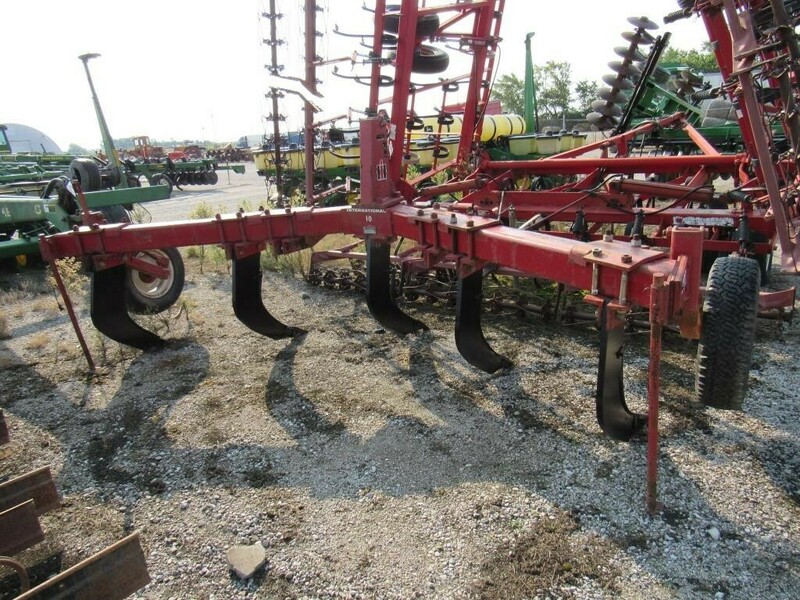 Used V Rippers for Sale | Machinery Pete