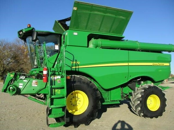 Used Combines for Sale - 5464 Listings | Machinery Pete