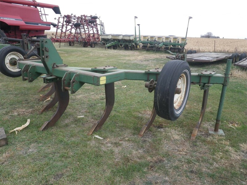 Used V Rippers for Sale | Machinery Pete