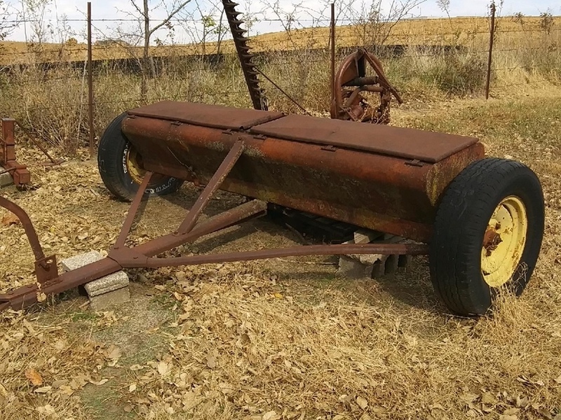 EZ Flow Pull-Type 10' Fert Spreader. 50+ years old. Works. - $200 ...