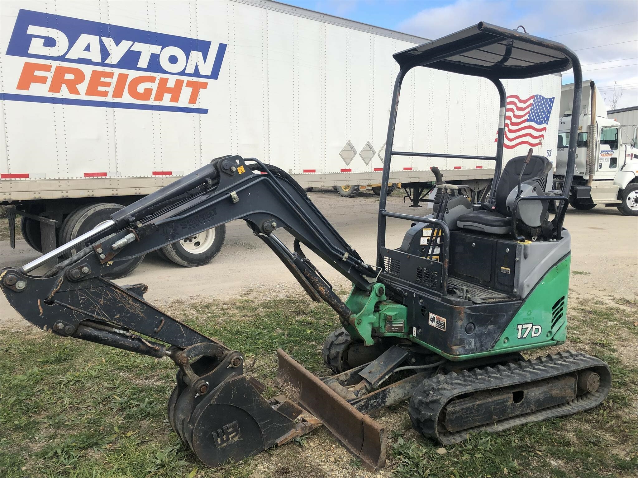 2014 Deere 17D Mini Excavator - $19,500 | Machinery Pete