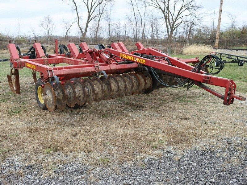 Apple Farm Service - Botkins - Botkins, OH | Machinery Pete