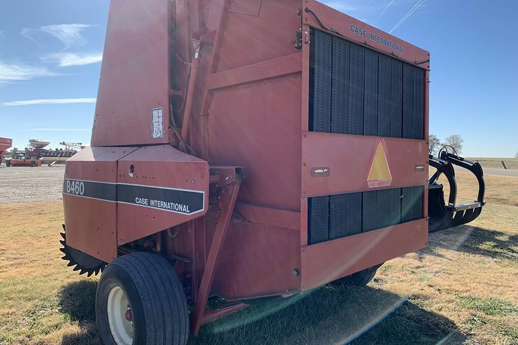 1990 Case IH 8460 Round Baler - $3,800 | Machinery Pete