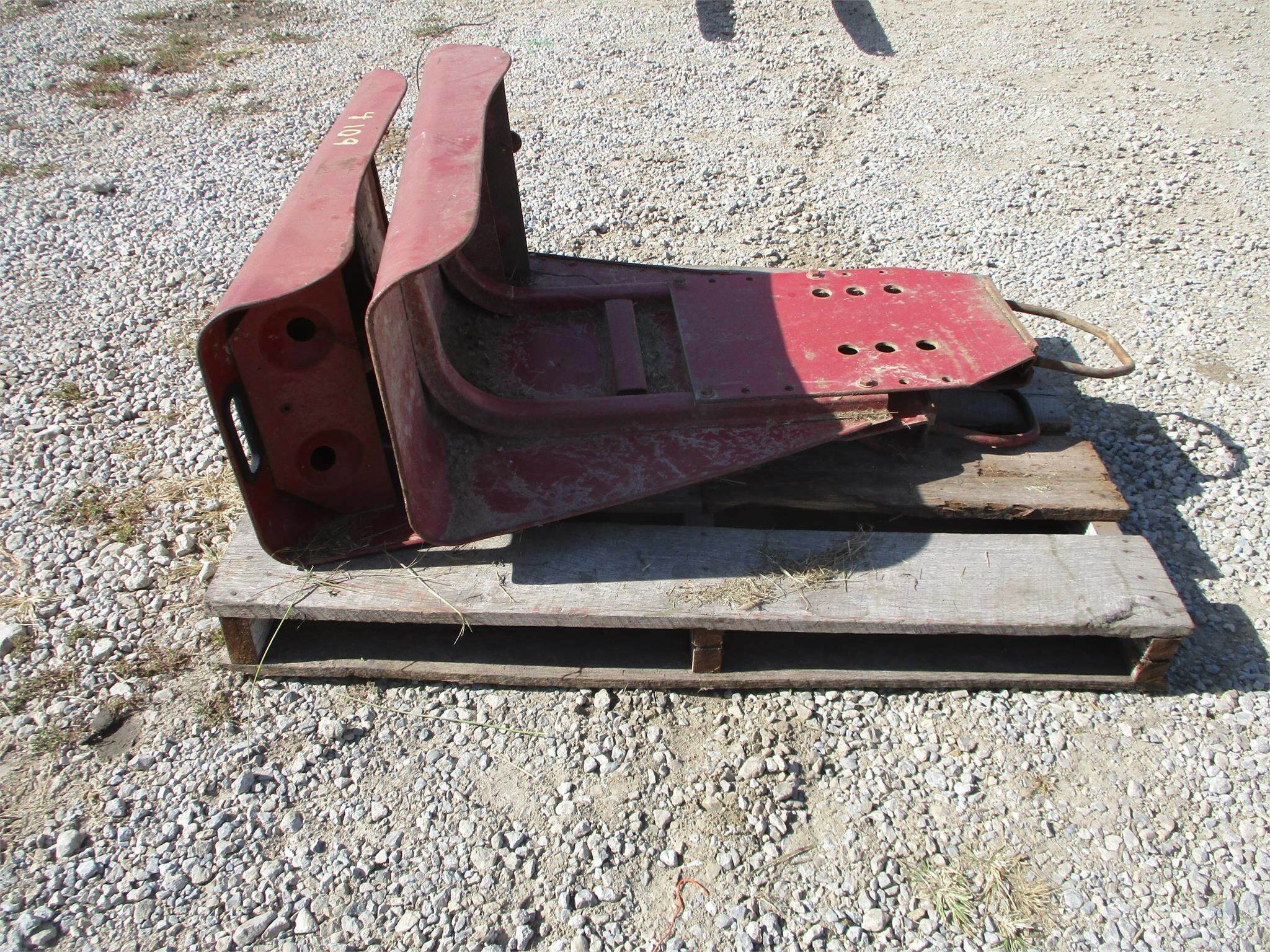International Harvester 706 Tractor - $1,500 | Machinery Pete