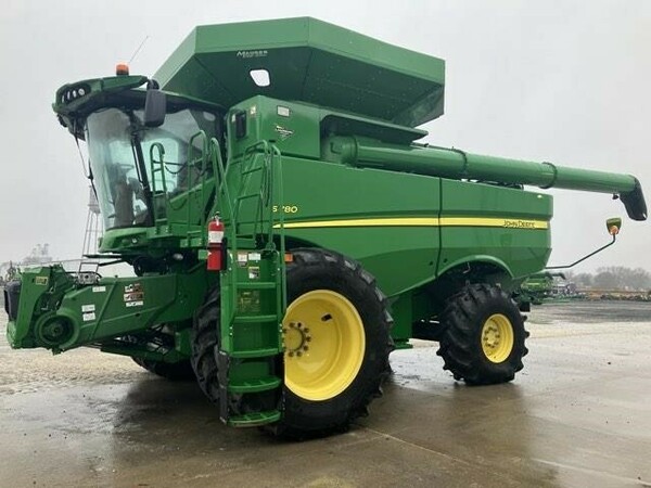 Used Combines for Sale - 5651 Listings | Machinery Pete