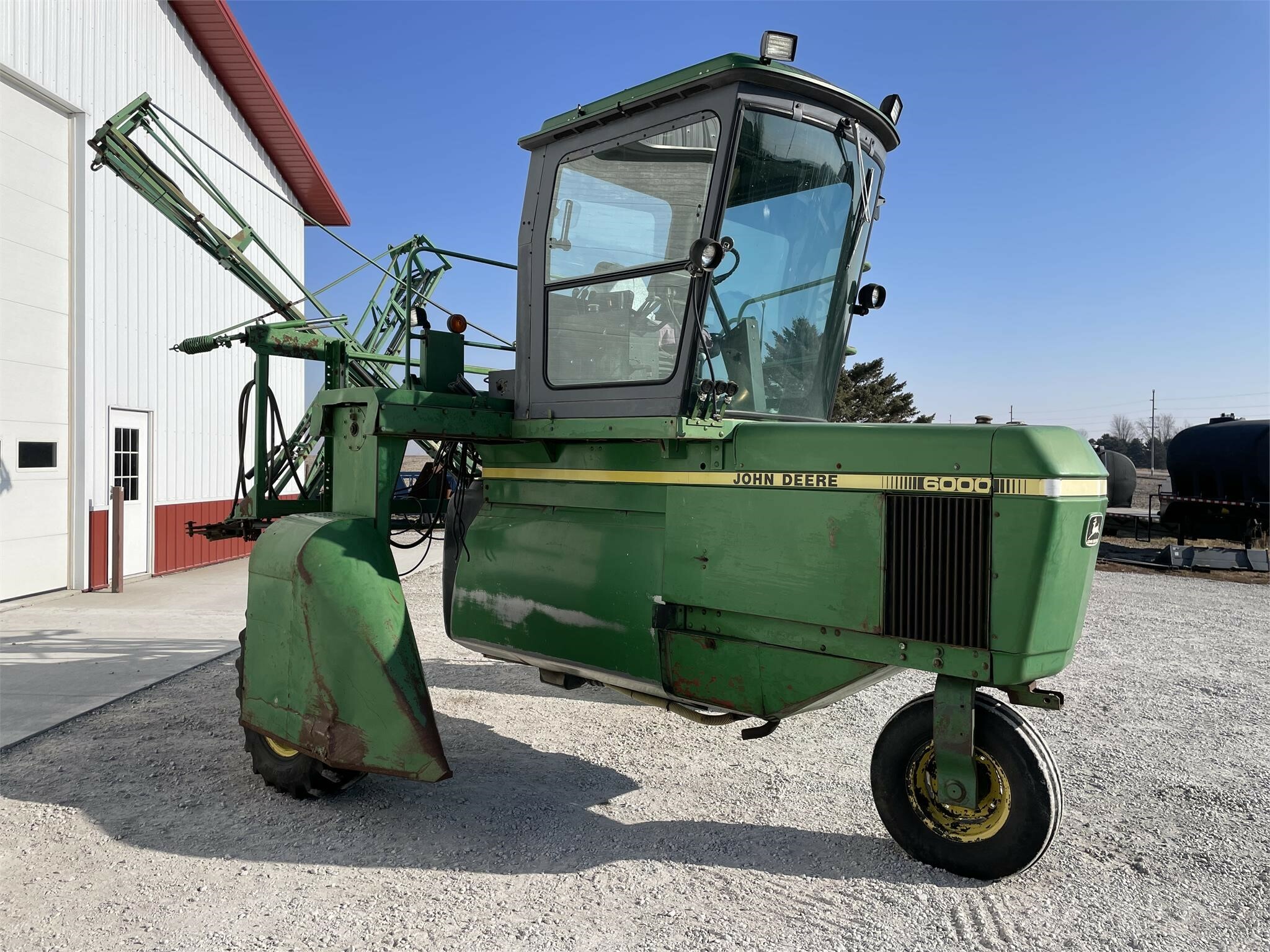 John Deere 6000 Self-Propelled Sprayer - $12,950 | Machinery Pete
