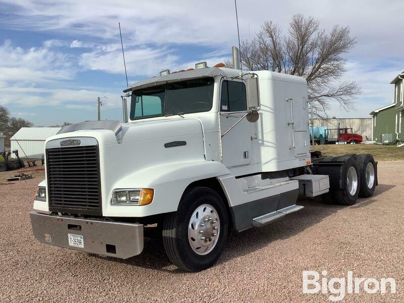 Used Freightliner FLD120 Semi Trucks for Sale - 25 Listings | Machinery ...