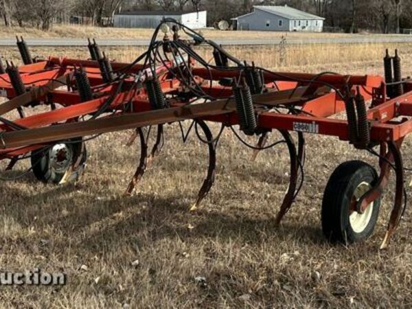 Used Chisel Plows for Sale - 352 Listings | Machinery Pete