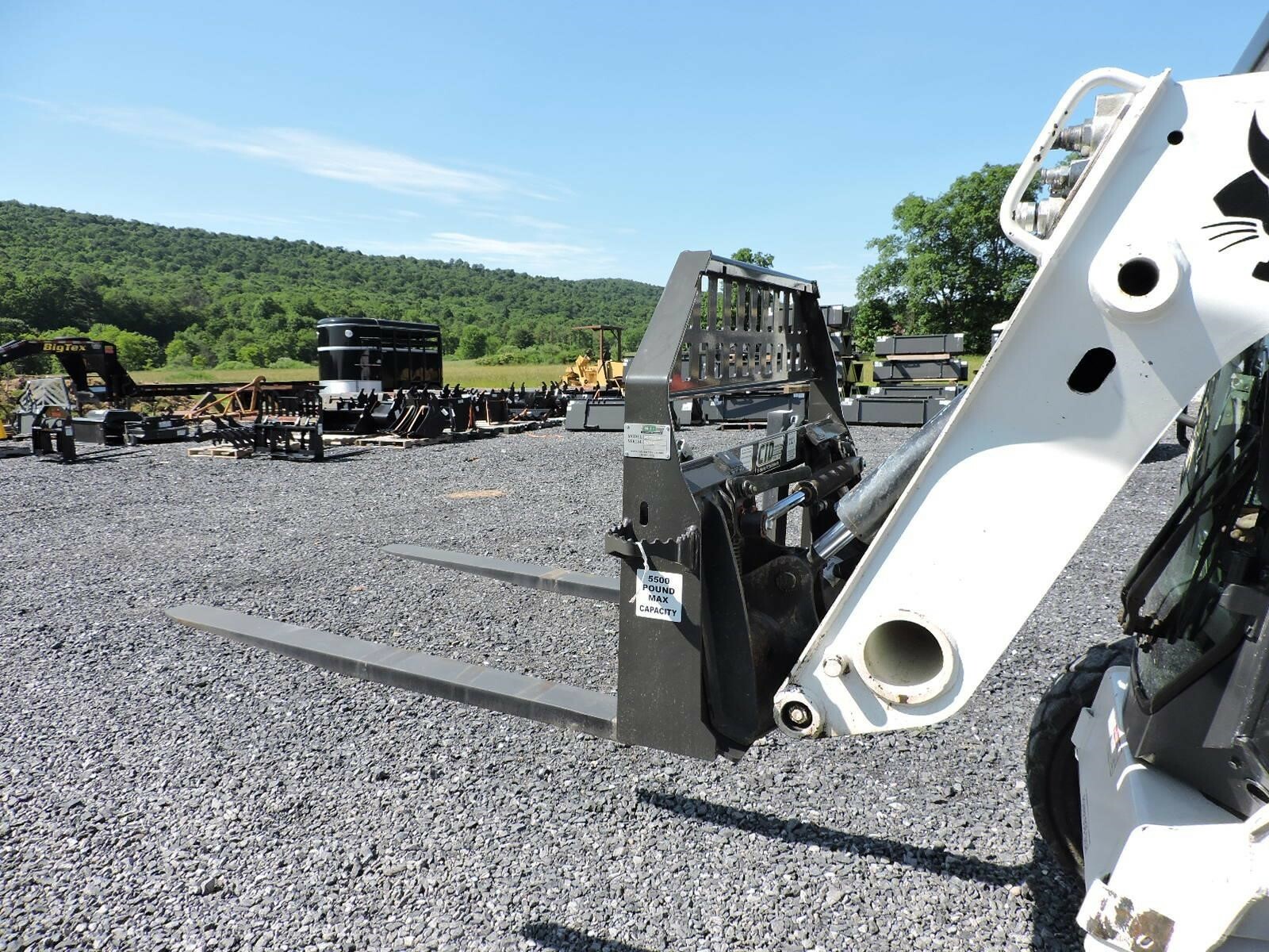 CID HD 5,500 LBS. 60" Loader and Skid Steer Attachment - $1,450 ...