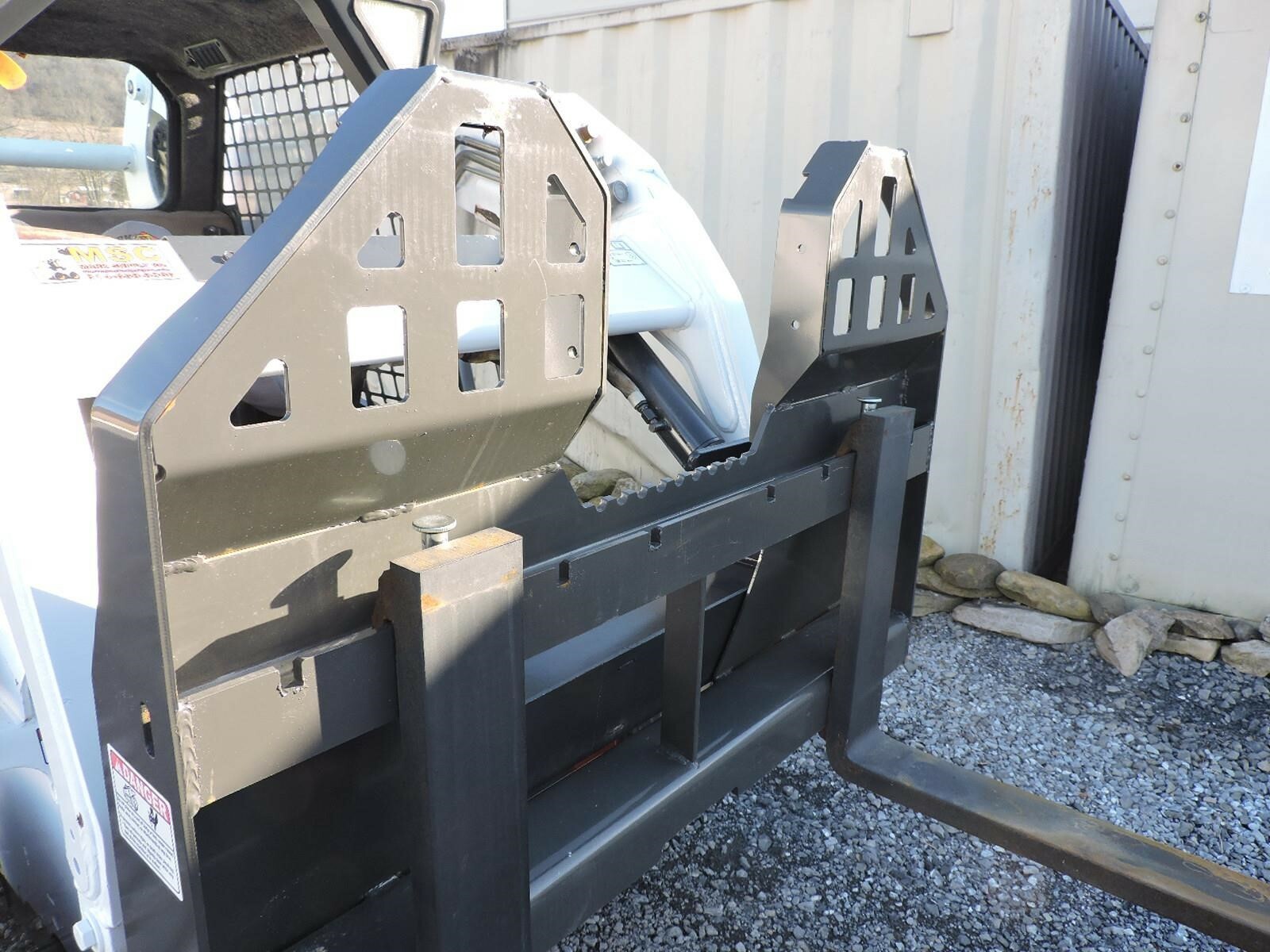 CID WALK THROUGH HD 4,000 LBS Loader and Skid Steer Attachment - $975 ...