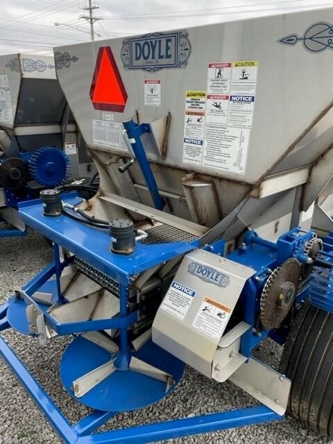 2024 Doyle 5 Ton Pull-Type Fertilizer Spreader - $26,250 | Machinery Pete