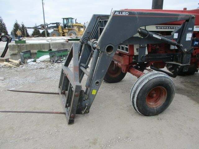 Allied Loader Front End Loader - $3,500 | Machinery Pete