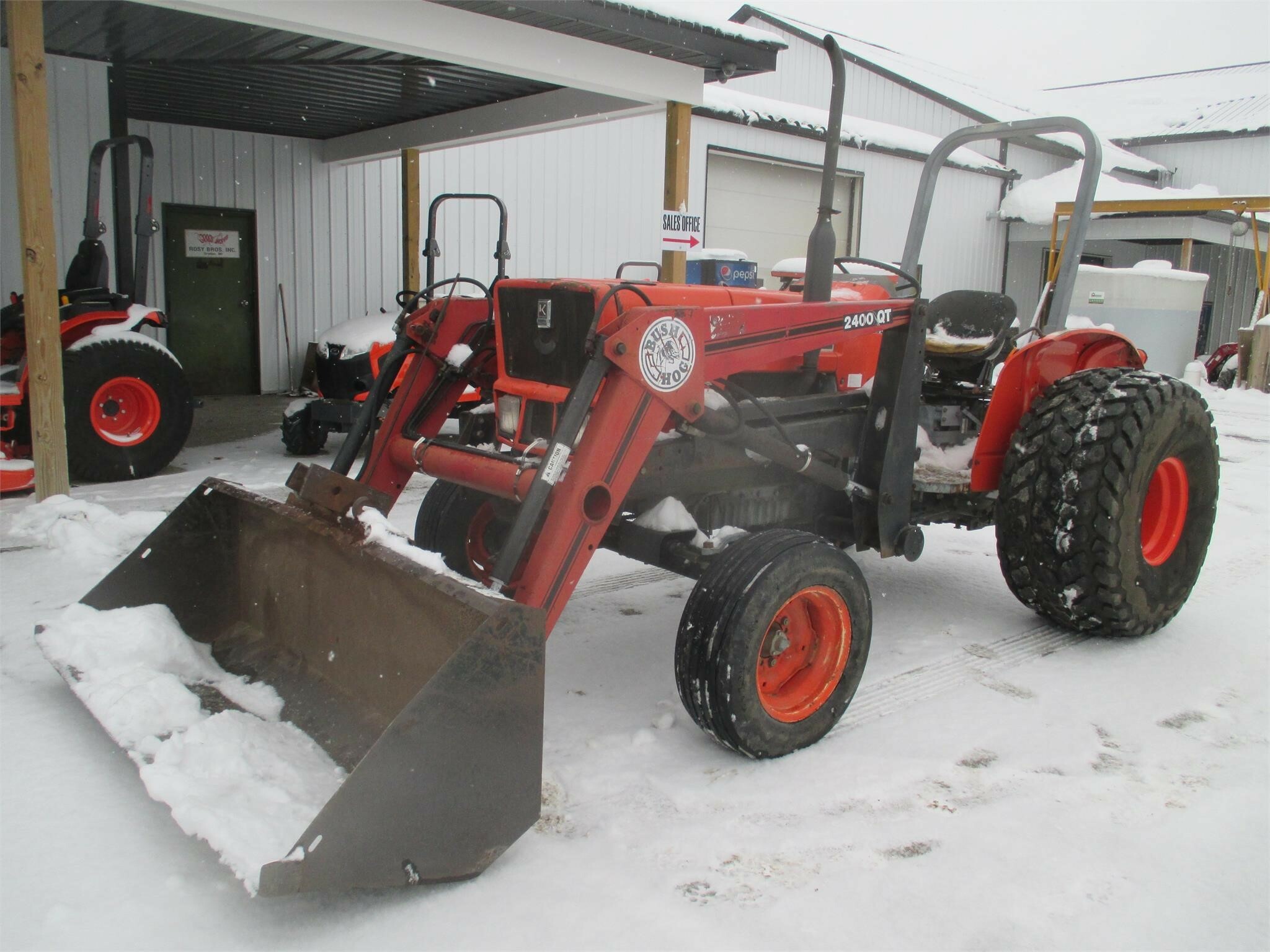 Kubota M4030SU Tractor - $7,950 | Machinery Pete