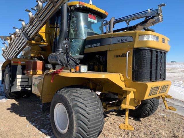 2001 Ag-Chem Terra-Gator 8104 Self-Propelled Fertilizer Spreader ...