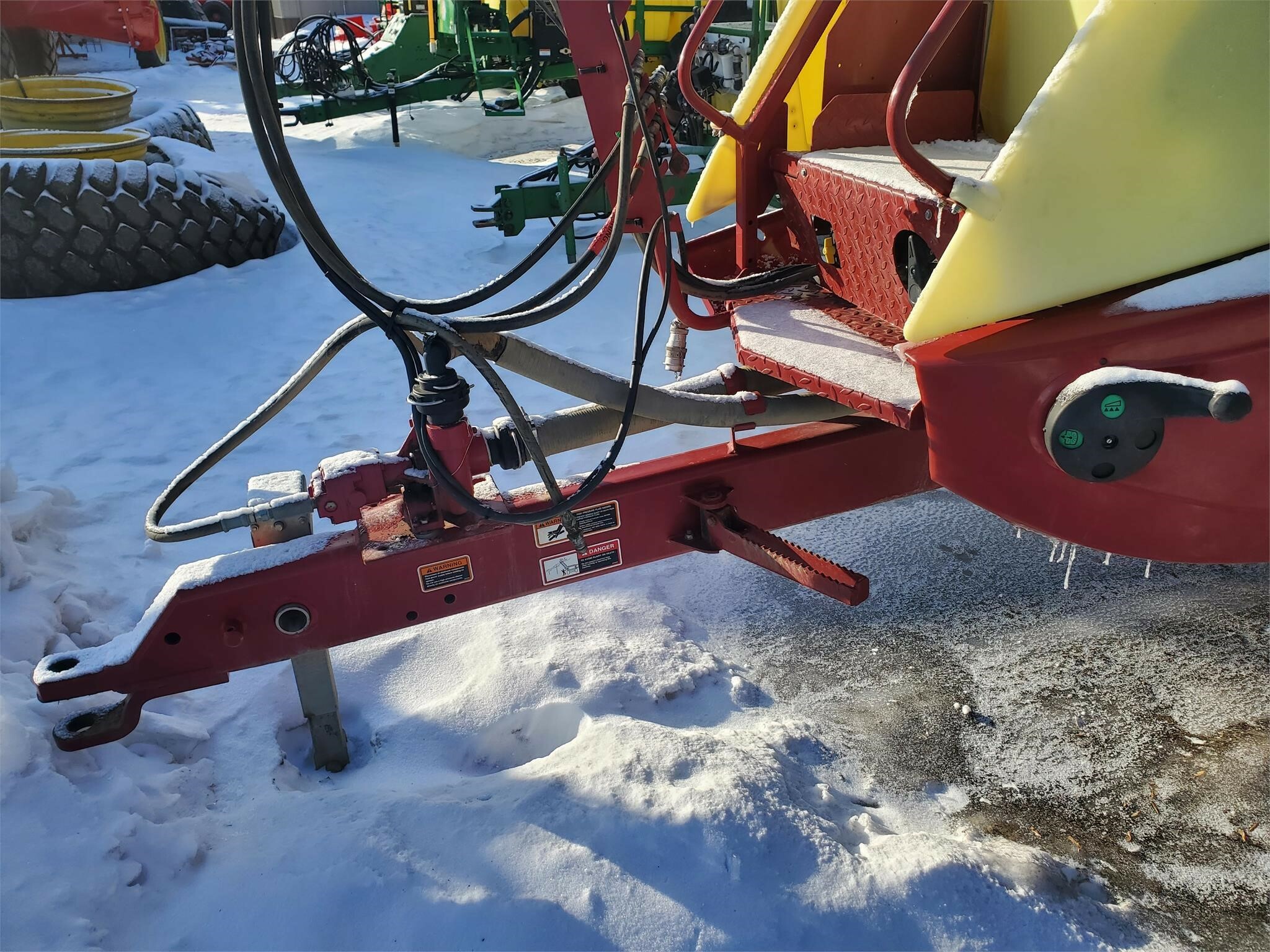 Hardi Navigator 3500 Pull-Type Sprayer - $Call | Machinery Pete