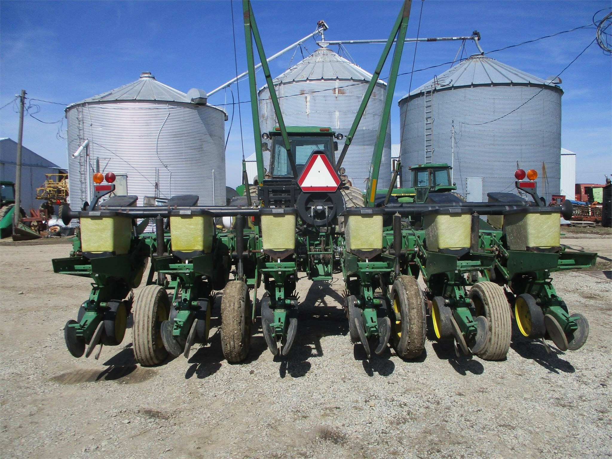 John Deere 7200 Planter - $8,950 | Machinery Pete